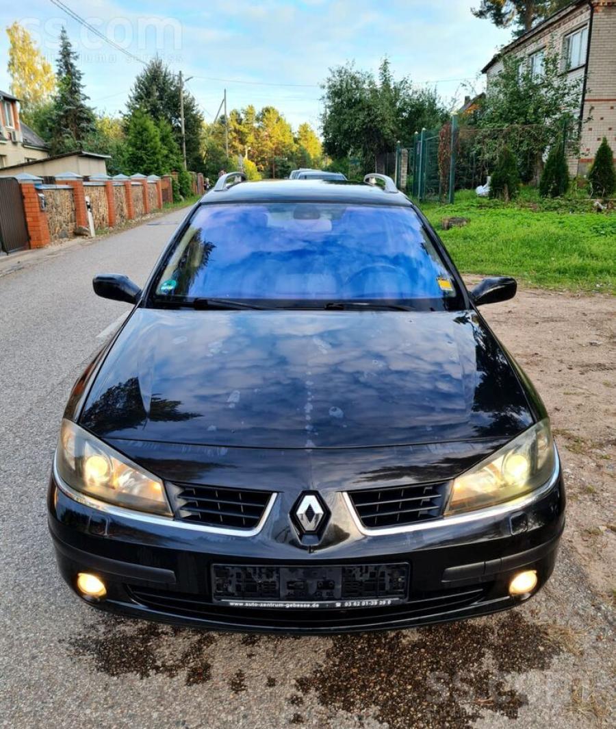 Black Renault Laguna 2006 in Daugavpils, with an engine capacity of 2.20 L and mileage of 276 thousand km for 899 €, photo 8 on AUTOMOTO.COM.LV