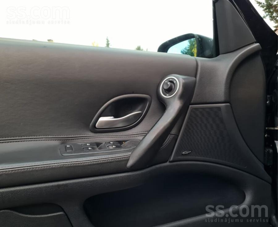 Black Renault Laguna 2006 in Daugavpils, with an engine capacity of 2.20 L and mileage of 276 thousand km for 899 €, photo 17 on AUTOMOTO.COM.LV