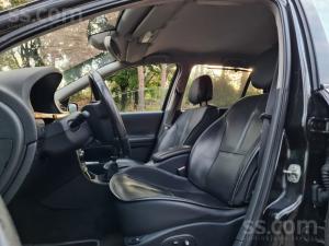 Black Renault Laguna 2006 in Daugavpils, with an engine capacity of 2.20 L and mileage of 276 thousand km for 899 €, photo 18 on AUTOMOTO.COM.LV