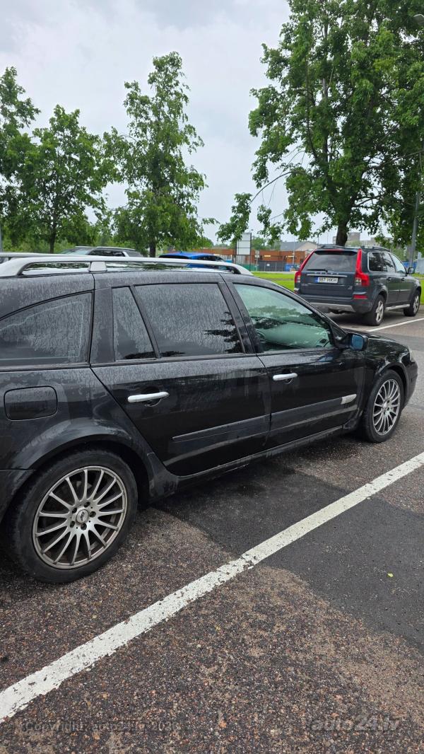Melns Renault Laguna 2007 Tallina, ar dzinēja tilpumu 2.20 L un nobraukumu 250 tūkst. km par 1299 €, foto 4 vietnē AUTOMOTO.COM.LV