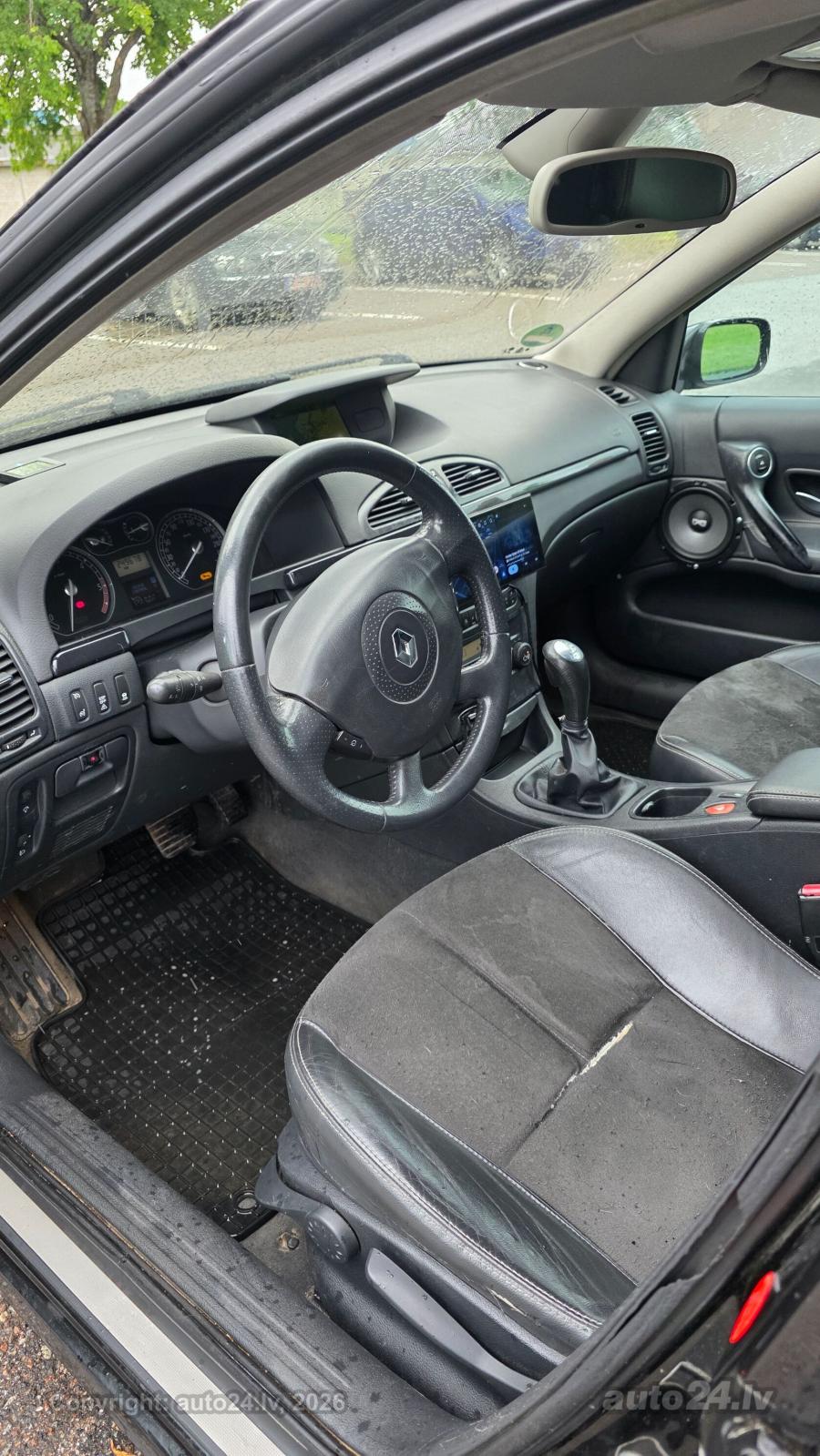 Black Renault Laguna 2007 in Tallinn, with an engine capacity of 2.20 L and mileage of 250 thousand km for 1299 €, photo 12 on AUTOMOTO.COM.LV
