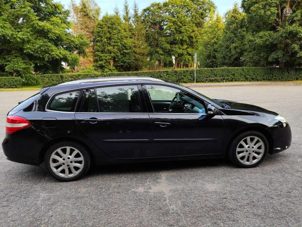 Black Renault Laguna 2008 in Moletai, with an engine capacity of 2.00 L and mileage of 278 thousand km for 2100 €, photo 7 on AUTOMOTO.COM.LV
