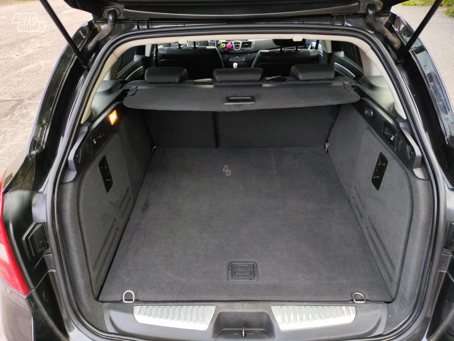Black Renault Laguna 2008 in Moletai, with an engine capacity of 2.00 L and mileage of 277 thousand km for 1900 €, photo 15 on AUTOMOTO.COM.LV