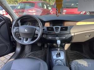 Melns Renault Laguna 2009 Talsi, ar dzinēja tilpumu 2.00 L un nobraukumu 266 tūkst. km par 2570 €, foto 12 vietnē AUTOMOTO.COM.LV