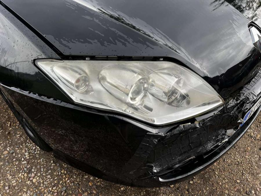 Melns Renault Laguna 2009 Ukmergė, ar dzinēja tilpumu 1.50 L un nobraukumu 300 tūkst. km par 1250 €, foto 7 vietnē AUTOMOTO.COM.LV