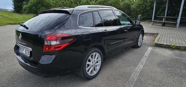 Melns Renault Laguna 2009 Mažeikiai, ar dzinēja tilpumu 1.46 L un nobraukumu 239 tūkst. km par 3200 €, foto 4 vietnē AUTOMOTO.COM.LV