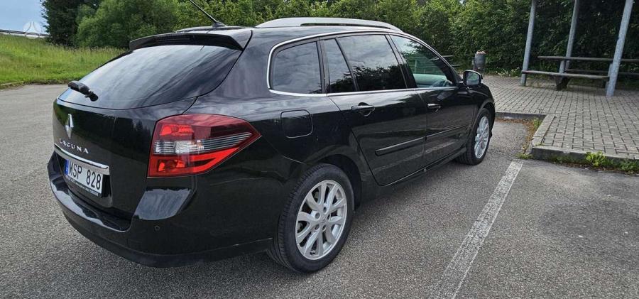 Melns Renault Laguna 2009 Mažeikiai, ar dzinēja tilpumu 1.46 L un nobraukumu 239 tūkst. km par 3200 €, foto 5 vietnē AUTOMOTO.COM.LV