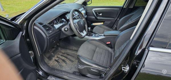 Melns Renault Laguna 2009 Mažeikiai, ar dzinēja tilpumu 1.46 L un nobraukumu 239 tūkst. km par 3200 €, foto 10 vietnē AUTOMOTO.COM.LV