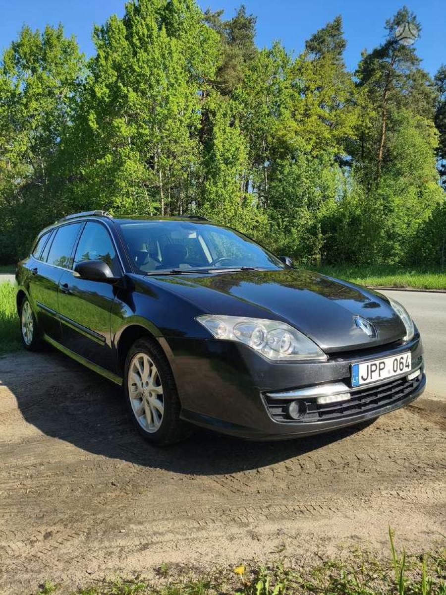Melns Renault Laguna 2009 Viļņa, ar dzinēja tilpumu 2.00 L un nobraukumu 271 tūkst. km par 2400 €, foto 1 vietnē AUTOMOTO.COM.LV