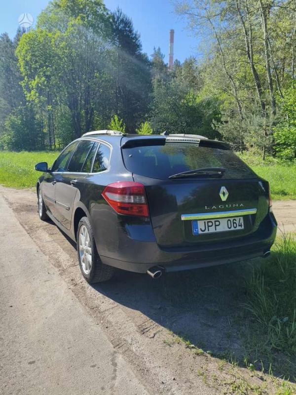 Melns Renault Laguna 2009 Viļņa, ar dzinēja tilpumu 2.00 L un nobraukumu 271 tūkst. km par 2400 €, foto 4 vietnē AUTOMOTO.COM.LV