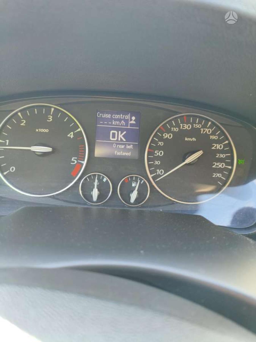 Melns Renault Laguna 2009 Viļņa, ar dzinēja tilpumu 2.00 L un nobraukumu 271 tūkst. km par 2400 €, foto 11 vietnē AUTOMOTO.COM.LV
