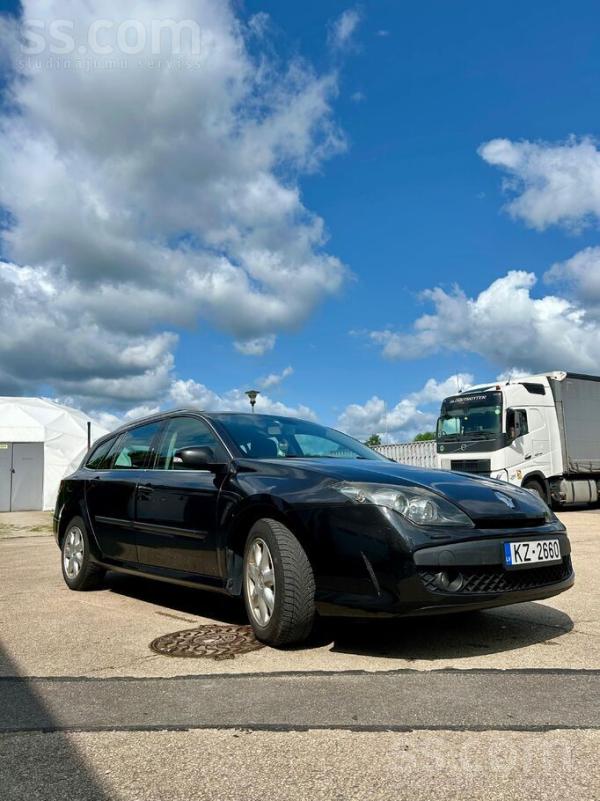 Black Renault Laguna 2010 in Dobele, with an engine capacity of 1.50 L and mileage of 391 thousand km for 900 €, photo 2 on AUTOMOTO.COM.LV