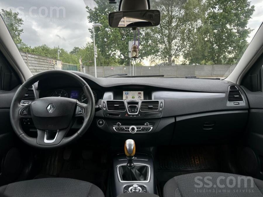 Black Renault Laguna 2010 in Jelgava, with an engine capacity of 1.50 L and mileage of 0 thousand km for 2280 €, photo 16 on AUTOMOTO.COM.LV