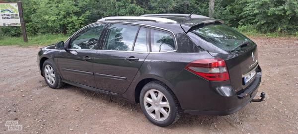 Black Renault Laguna 2010 in Druskininkai, with an engine capacity of 1.50 L and mileage of 274 thousand km for 2400 €, photo 6 on AUTOMOTO.COM.LV