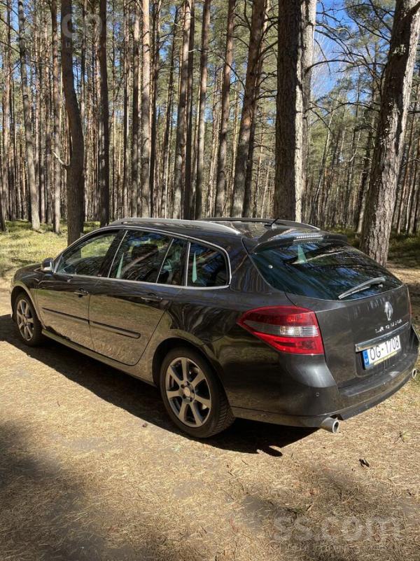 Melns Renault Laguna 2010 Jūrmala, ar dzinēja tilpumu 2.00 L un nobraukumu 187 tūkst. km par 5000 €, foto 2 vietnē AUTOMOTO.COM.LV