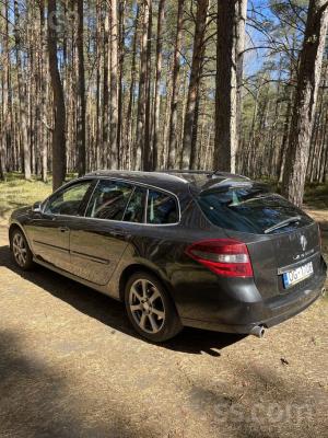 Melns Renault Laguna 2010 Jūrmala, ar dzinēja tilpumu 2.00 L un nobraukumu 187 tūkst. km par 5000 €, foto 3 vietnē AUTOMOTO.COM.LV