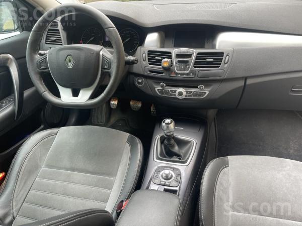 Melns Renault Laguna 2010 Jūrmala, ar dzinēja tilpumu 2.00 L un nobraukumu 187 tūkst. km par 5000 €, foto 9 vietnē AUTOMOTO.COM.LV