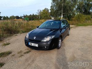 Renault Laguna 2010 Krāslava vietnē Melns Renault Laguna 2010 Krāslava, ar dzinēja tilpumu 1.50 L un nobraukumu 389 tūkst. km par 1500 €, foto 1 vietnē AUTOMOTO.COM.LV
