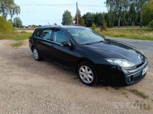 Melns Renault Laguna 2010 Krāslava, ar dzinēja tilpumu 1.50 L un nobraukumu 389 tūkst. km par 1500 €, foto 3 vietnē AUTOMOTO.COM.LV