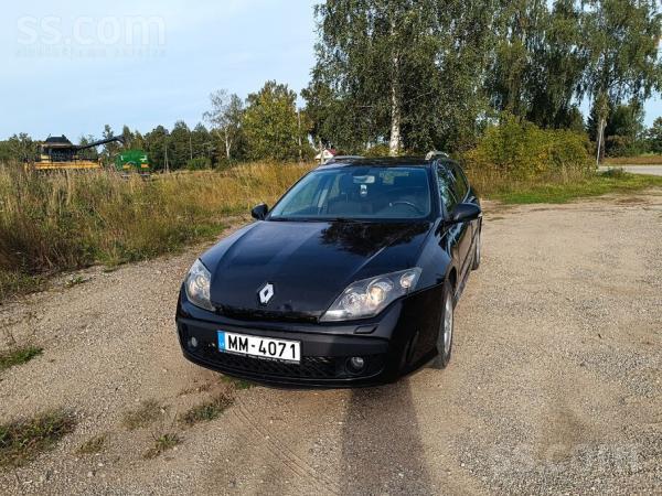 Melns Renault Laguna 2010 Krāslava, ar dzinēja tilpumu 1.50 L un nobraukumu 389 tūkst. km par 1500 €, foto 5 vietnē AUTOMOTO.COM.LV