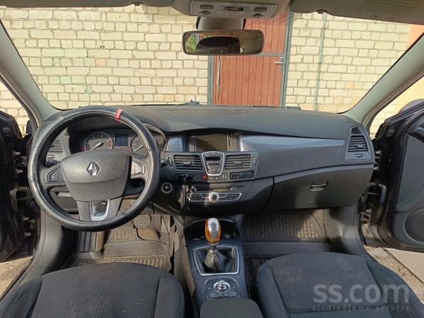 Melns Renault Laguna 2010 Krāslava, ar dzinēja tilpumu 1.50 L un nobraukumu 389 tūkst. km par 1500 €, foto 8 vietnē AUTOMOTO.COM.LV
