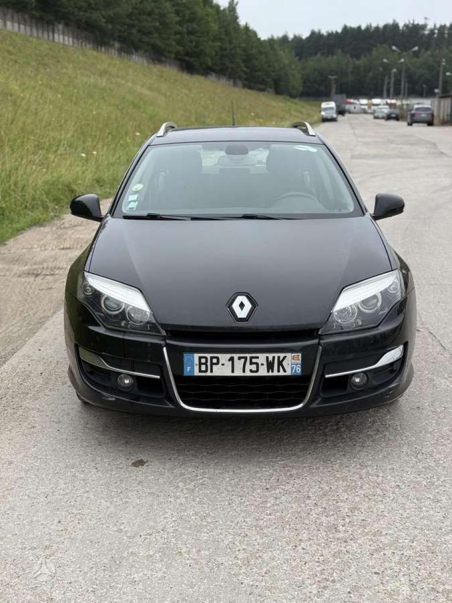 Melns Renault Laguna 2011 Viļņa, ar dzinēja tilpumu 1.46 L un nobraukumu 239 tūkst. km par 3800 €, foto 3 vietnē AUTOMOTO.COM.LV