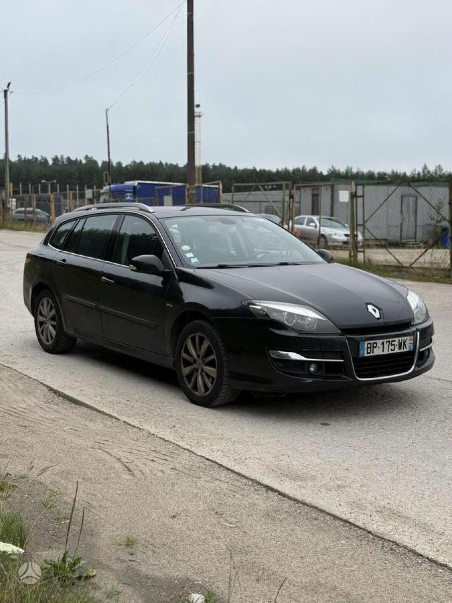 Melns Renault Laguna 2011 Viļņa, ar dzinēja tilpumu 1.46 L un nobraukumu 239 tūkst. km par 3800 €, foto 4 vietnē AUTOMOTO.COM.LV