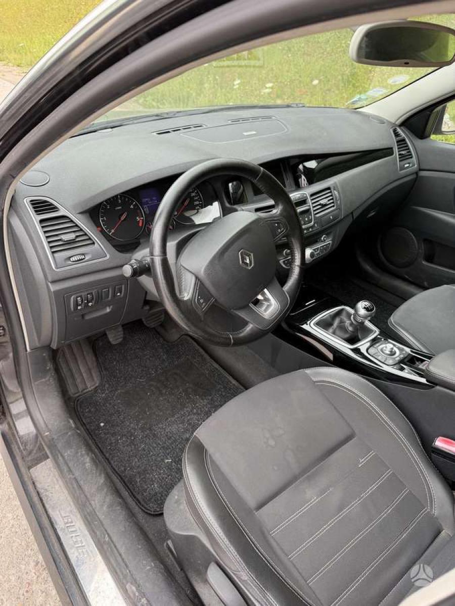 Melns Renault Laguna 2011 Viļņa, ar dzinēja tilpumu 1.46 L un nobraukumu 239 tūkst. km par 3800 €, foto 9 vietnē AUTOMOTO.COM.LV