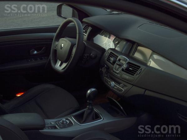 Black Renault Laguna 2011 in Riga, with an engine capacity of 2.00 L and mileage of 335 thousand km for 3700 €, photo 6 on AUTOMOTO.COM.LV