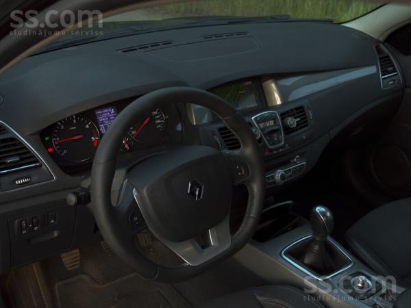 Black Renault Laguna 2011 in Riga, with an engine capacity of 2.00 L and mileage of 335 thousand km for 3700 €, photo 8 on AUTOMOTO.COM.LV