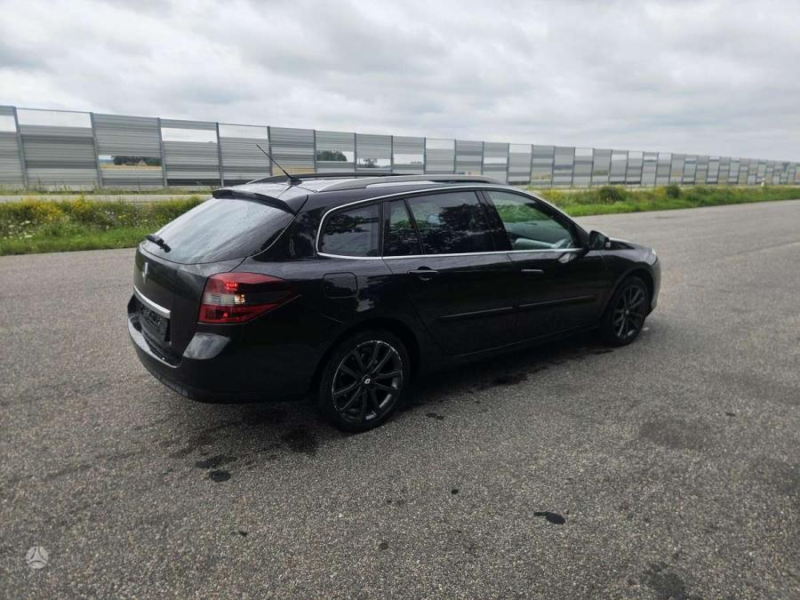 Melns Renault Laguna 2011 Marijampole, ar dzinēja tilpumu 1.46 L un nobraukumu 198 tūkst. km par 3400 €, foto 3 vietnē AUTOMOTO.COM.LV