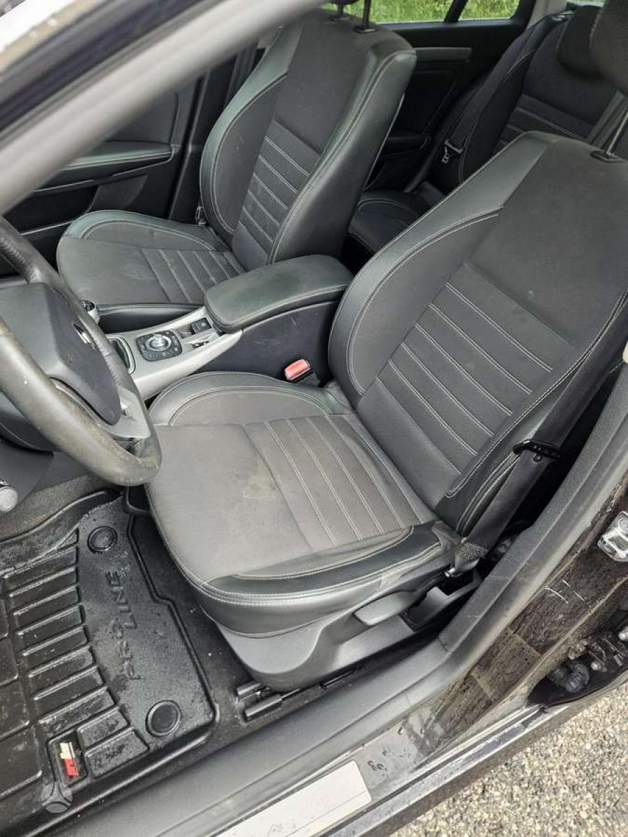 Melns Renault Laguna 2011 Marijampole, ar dzinēja tilpumu 1.46 L un nobraukumu 198 tūkst. km par 3400 €, foto 15 vietnē AUTOMOTO.COM.LV