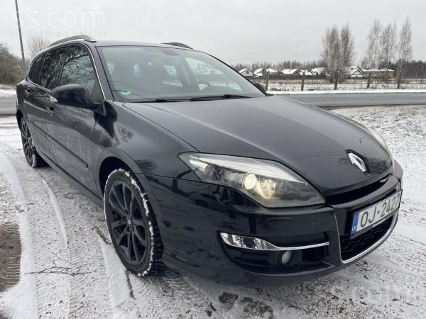 Black Renault Laguna 2012 in Riga, with an engine capacity of 2.00 L and mileage of 273 thousand km for 4990 €, photo 7 on AUTOMOTO.COM.LV