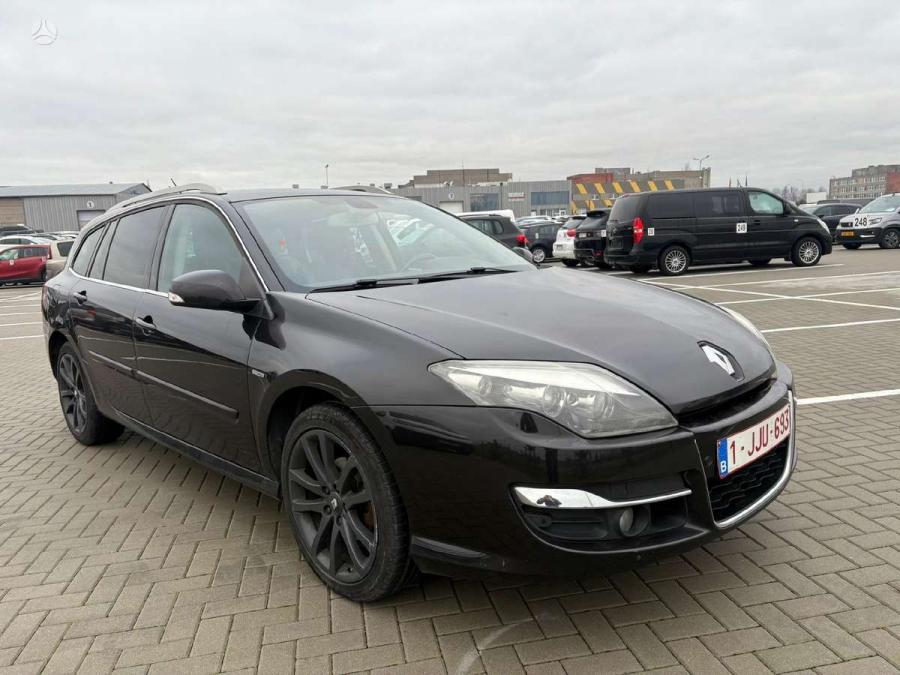 Black Renault Laguna 2012 in Taurage, with an engine capacity of 1.46 L and mileage of 285 thousand km for 4200 €, photo 1 on AUTOMOTO.COM.LV