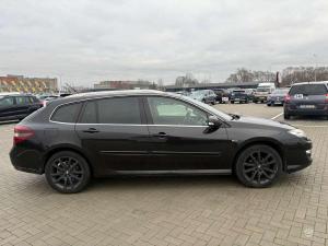 Black Renault Laguna 2012 in Taurage, with an engine capacity of 1.46 L and mileage of 285 thousand km for 4200 €, photo 2 on AUTOMOTO.COM.LV
