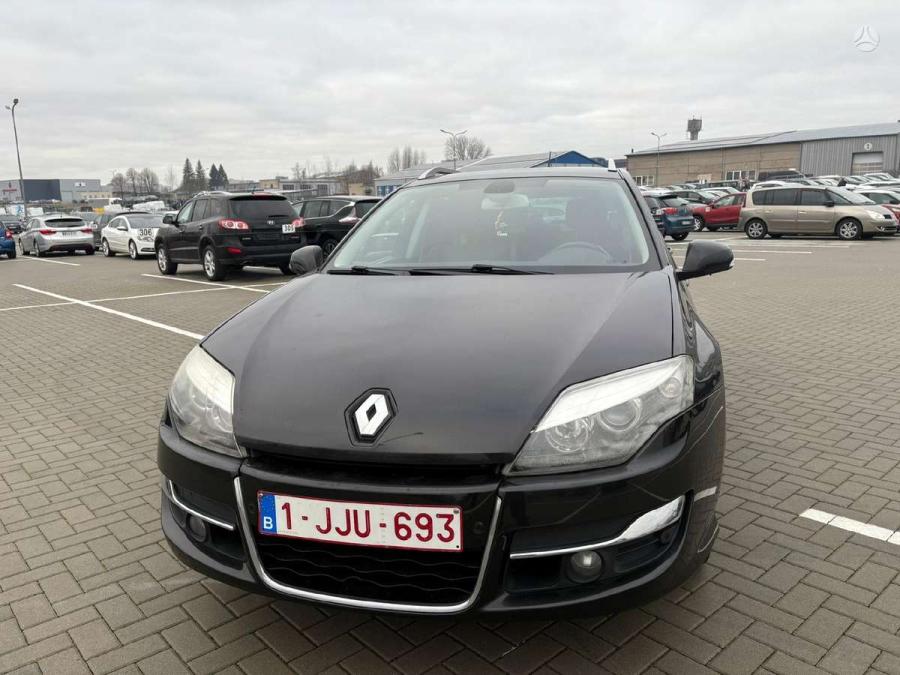Black Renault Laguna 2012 in Taurage, with an engine capacity of 1.46 L and mileage of 285 thousand km for 4200 €, photo 8 on AUTOMOTO.COM.LV
