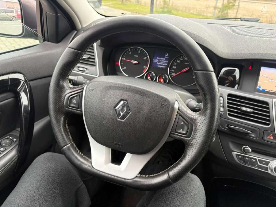 Black Renault Laguna 2012 in Taurage, with an engine capacity of 1.46 L and mileage of 285 thousand km for 4200 €, photo 23 on AUTOMOTO.COM.LV