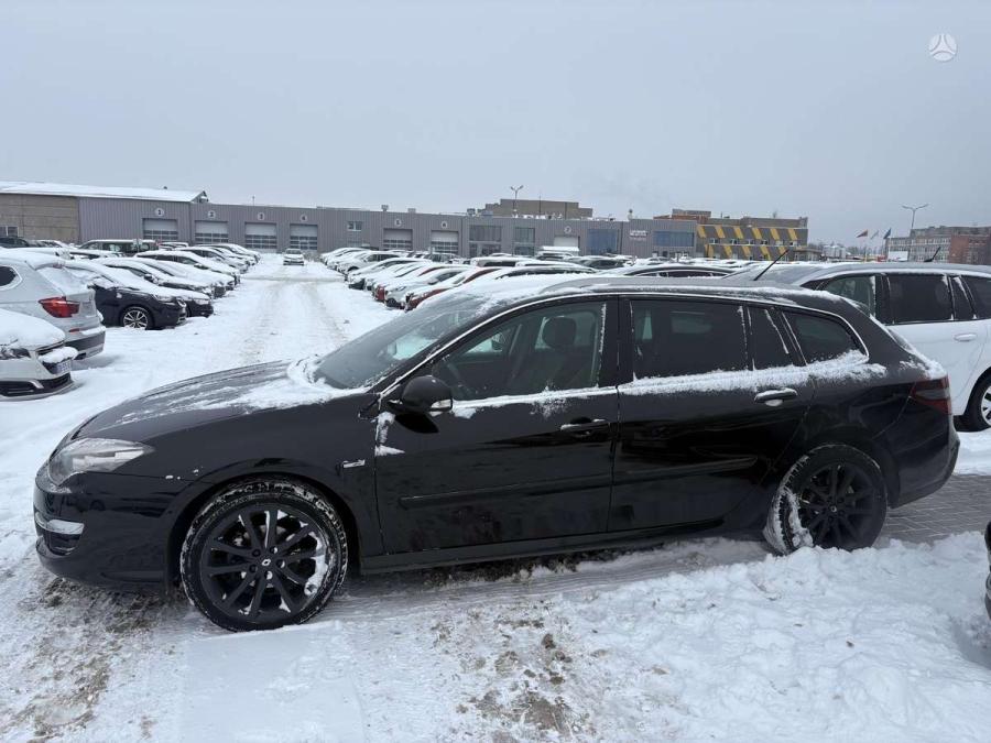 Black Renault Laguna 2012 in Taurage, with an engine capacity of 1.46 L and mileage of 270 thousand km for 4300 €, photo 2 on AUTOMOTO.COM.LV