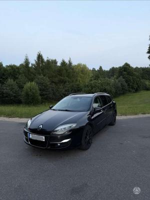 Черный Рено Лагуна 2012 в Вильнюс, объемом двигателя 2.00 л и пробегом 350 тыс. км за 1490 €, фото  на AUTOMOTO.COM.LV