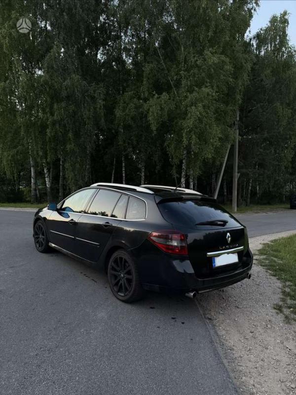 Black Renault Laguna 2012 in Vilnius, with an engine capacity of 2.00 L and mileage of 350 thousand km for 1490 €, photo 2 on AUTOMOTO.COM.LV