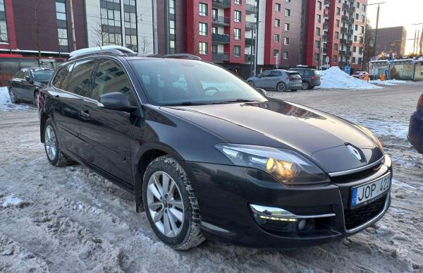 Black Renault Laguna 2013 in Vilnius, with an engine capacity of 2.00 L and mileage of 222 thousand km for 4300 €, photo 2 on AUTOMOTO.COM.LV