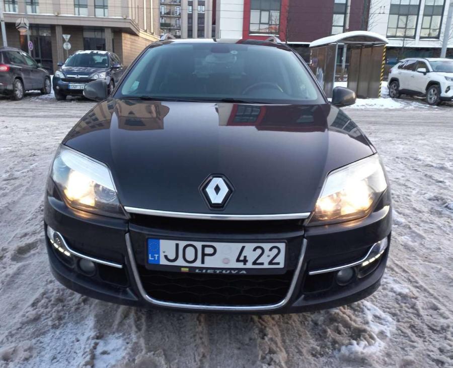 Black Renault Laguna 2013 in Vilnius, with an engine capacity of 2.00 L and mileage of 222 thousand km for 4300 €, photo 3 on AUTOMOTO.COM.LV
