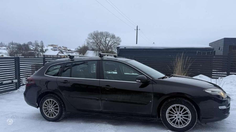 Black Renault Laguna 2013 in Vilnius, with an engine capacity of 1.46 L and mileage of 287 thousand km for 3900 €, photo 6 on AUTOMOTO.COM.LV