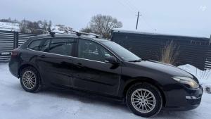 Black Renault Laguna 2013 in Vilnius, with an engine capacity of 1.46 L and mileage of 287 thousand km for 3900 €, photo 7 on AUTOMOTO.COM.LV