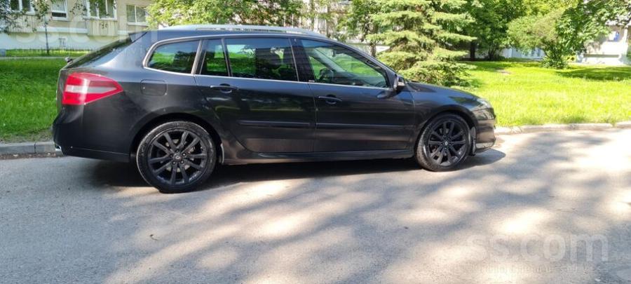 Black Renault Laguna 2015 in Riga, with an engine capacity of 2.00 L and mileage of 301 thousand km for 5000 €, photo 3 on AUTOMOTO.COM.LV