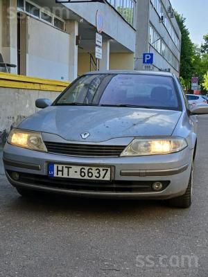 Zils Renault Laguna 2001 Rīga, ar dzinēja tilpumu 2.00 L un nobraukumu 260 tūkst. km par 290 €, foto  vietnē AUTOMOTO.COM.LV