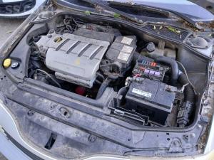 Zils Renault Laguna 2001 Rīga, ar dzinēja tilpumu 2.00 L un nobraukumu 260 tūkst. km par 290 €, foto 6 vietnē AUTOMOTO.COM.LV