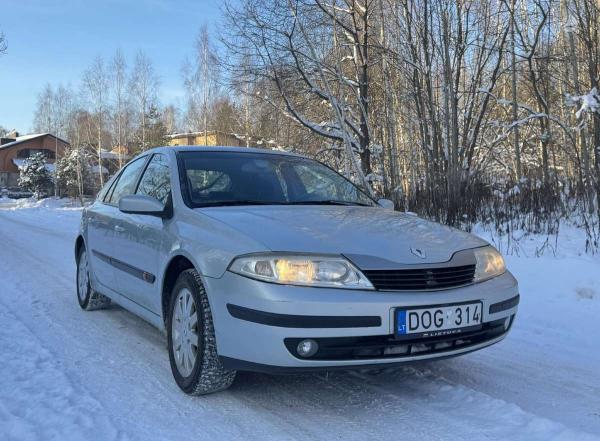 Zils Renault Laguna 2002 Viļņa, ar dzinēja tilpumu 1.60 L un nobraukumu 234 tūkst. km par 550 €, foto 2 vietnē AUTOMOTO.COM.LV