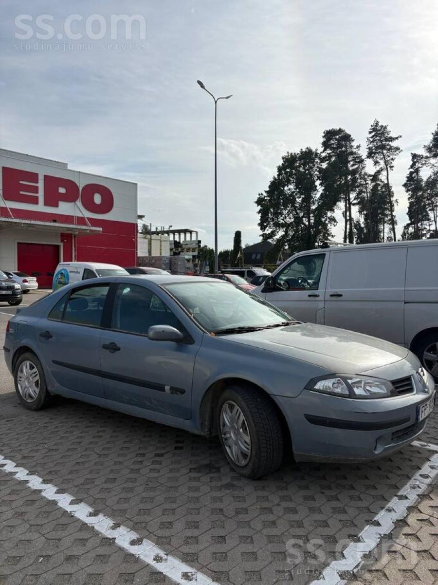 Zils Renault Laguna 2005 Rīga, ar dzinēja tilpumu 2.00 L un nobraukumu 178 tūkst. km par 1000 €, foto 3 vietnē AUTOMOTO.COM.LV