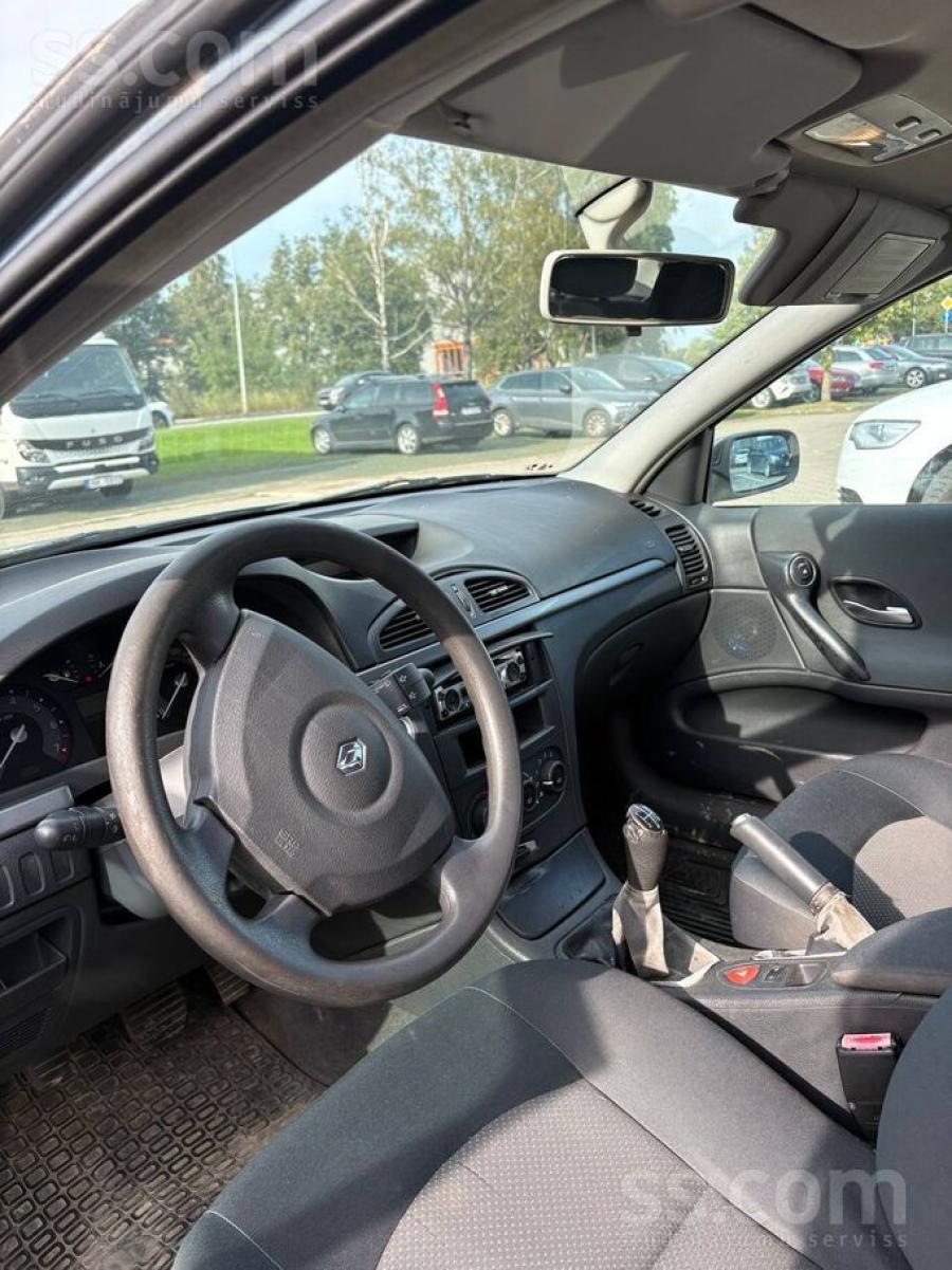 Zils Renault Laguna 2005 Rīga, ar dzinēja tilpumu 2.00 L un nobraukumu 178 tūkst. km par 1000 €, foto 8 vietnē AUTOMOTO.COM.LV